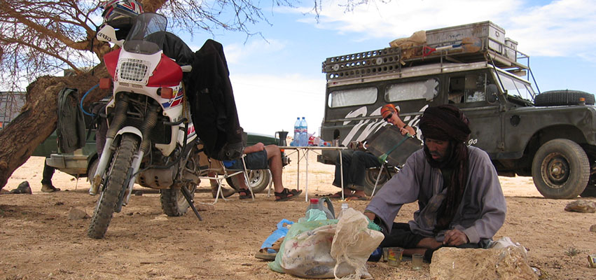 Elkaar kwijt in de Sahara - Miles To Go - Make your own adventure